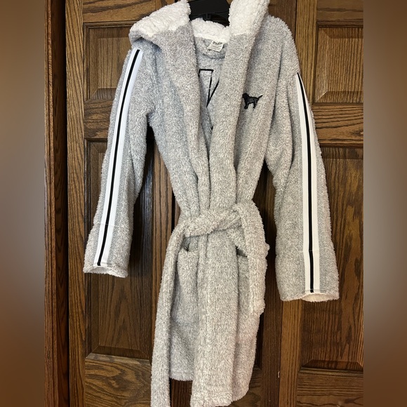 PINK Victoria's Secret | Intimates & Sleepwear | Vs Pink Sparkly Robe ...